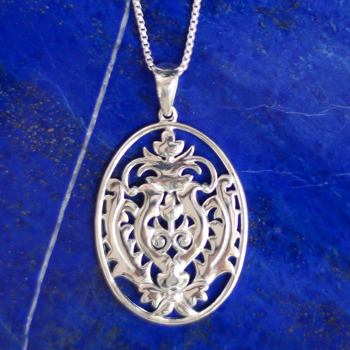 Southern Gates® Estate Thistle Necklace - Sample – Beyond the Gate™